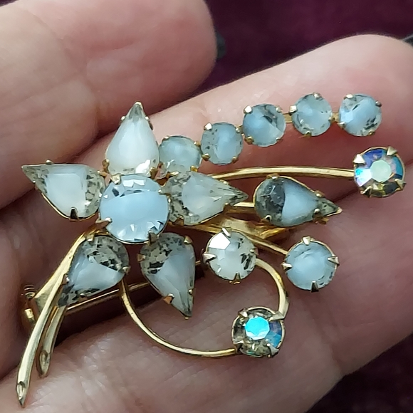 Coro | Jewelry | Vintage Coro Blue Rhinestone Brooch | Poshmark